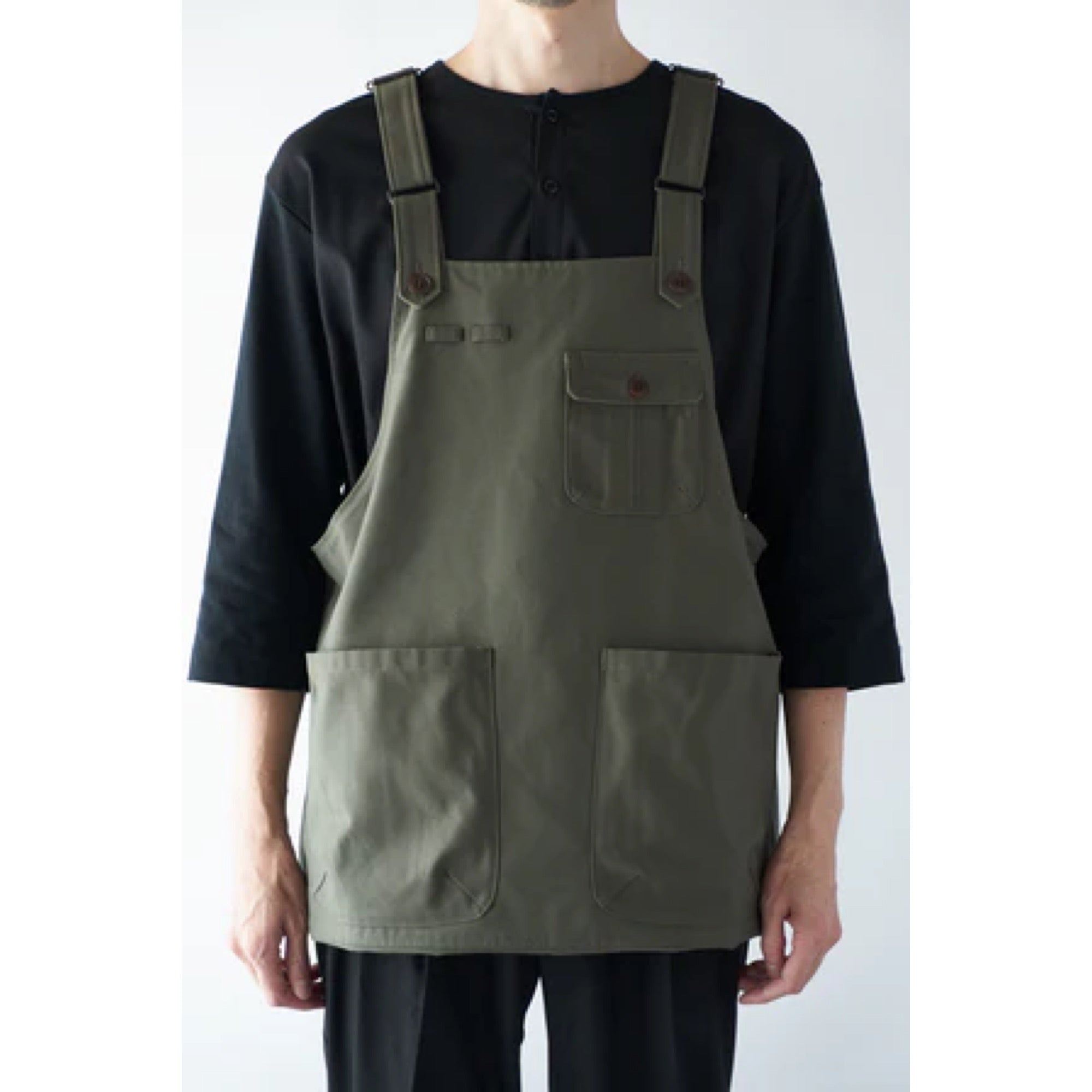 収納能力抜群なエプロン / UNFORM APRON VEST – HATCH