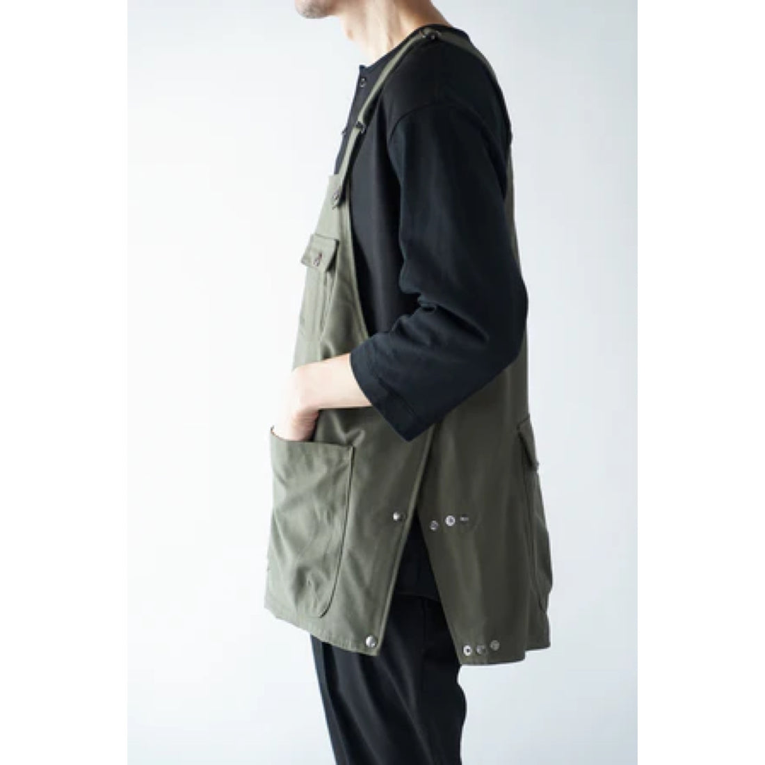 収納能力抜群なエプロン / UNFORM APRON VEST – HATCH